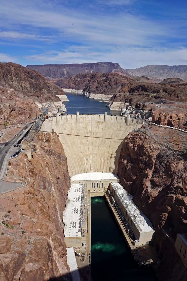 The Greatest Dam – Richard Halliburton’s Complete Book of Marvels